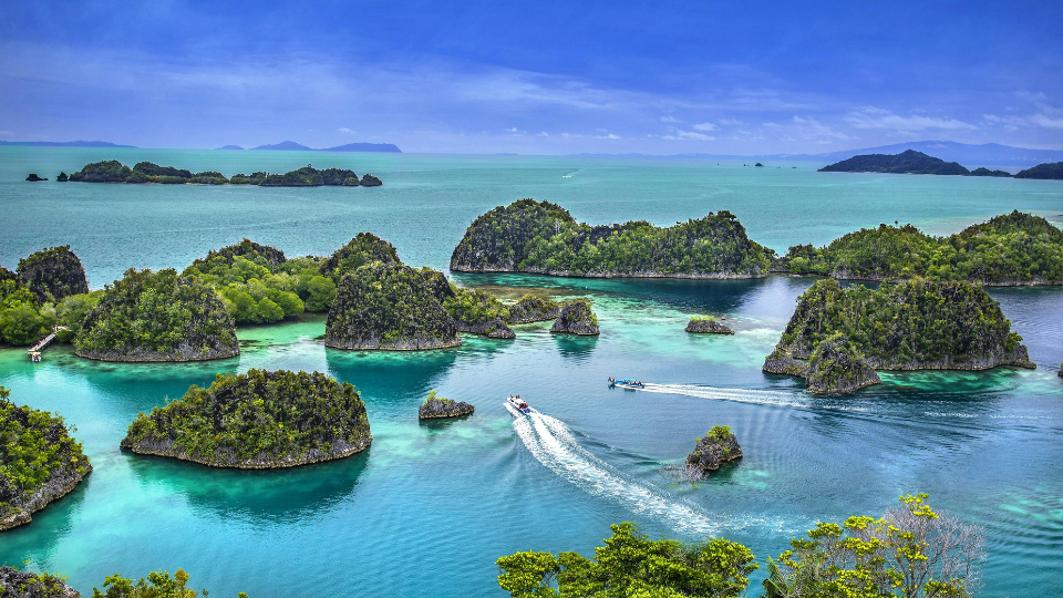 Top Caribbean Yacht Charters 2025–2026 Guide